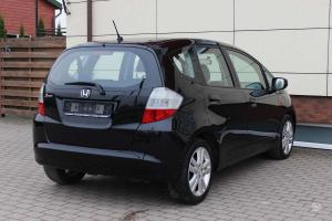 Black Honda Jazz 2011 in Kretinga, with an engine capacity of 1.34 L and mileage of 161 thousand km for 4550 €, photo 7 on AUTOMOTO.COM.LV