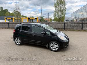 Melns Honda Jazz 2011 Tartu, ar dzinēja tilpumu 1.30 L un nobraukumu 226 tūkst. km par 4450 €, foto 11 vietnē AUTOMOTO.COM.LV