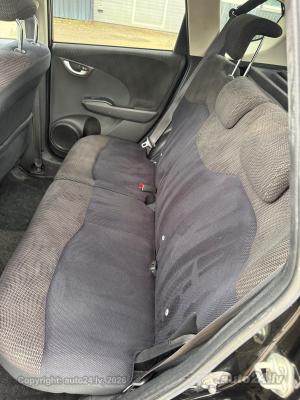 Melns Honda Jazz 2011 Tartu, ar dzinēja tilpumu 1.30 L un nobraukumu 226 tūkst. km par 4450 €, foto 13 vietnē AUTOMOTO.COM.LV