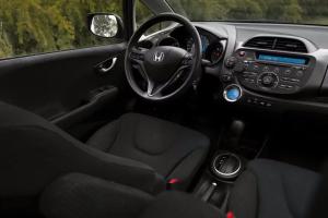 Melns Honda Jazz 2014 Jelgava, ar dzinēja tilpumu 1.40 L un nobraukumu 121 tūkst. km par 6590 €, foto 13 vietnē AUTOMOTO.COM.LV
