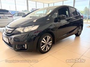 Melns Honda Jazz 2016 Viljandi, ar dzinēja tilpumu 1.30 L un nobraukumu 103 tūkst. km par 12900 €, foto 4 vietnē AUTOMOTO.COM.LV