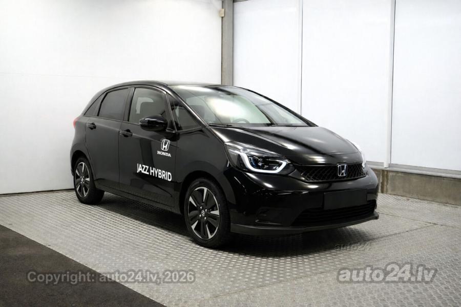 Black Honda Jazz 2024 in Tallinn, with an engine capacity of 1.50 L and mileage of 4 thousand km for 21900 €, photo 1 on AUTOMOTO.COM.LV