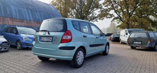 Синий Хонда Джаз 2002 в Валмиера, объемом двигателя 1.40 л и пробегом 180 тыс. км за 1250 €, фото 3 на AUTOMOTO.COM.LV