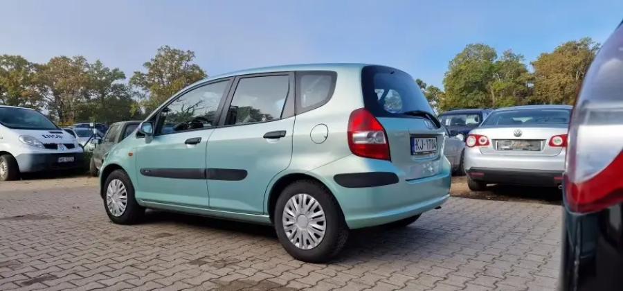 Zils Honda Jazz 2002 Valmiera, ar dzinēja tilpumu 1.40 L un nobraukumu 180 tūkst. km par 1250 €, foto 6 vietnē AUTOMOTO.COM.LV
