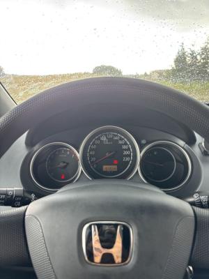 Zils Honda Jazz 2002 Alīta, ar dzinēja tilpumu 1.20 L un nobraukumu 150 tūkst. km par 2100 €, foto 7 vietnē AUTOMOTO.COM.LV