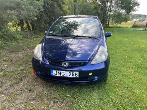 Blue Honda Jazz 2002 in Jonava, with an engine capacity of 1.34 L and mileage of 246 thousand km for 550 €, photo 3 on AUTOMOTO.COM.LV