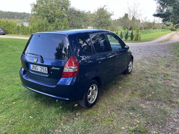 Zils Honda Jazz 2002 Jonava, ar dzinēja tilpumu 1.34 L un nobraukumu 246 tūkst. km par 550 €, foto 6 vietnē AUTOMOTO.COM.LV