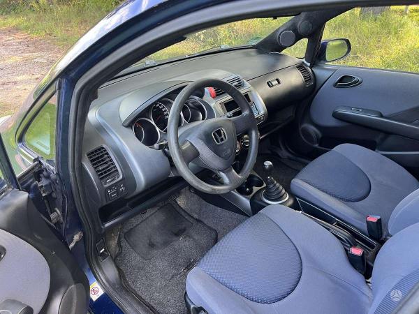 Zils Honda Jazz 2002 Jonava, ar dzinēja tilpumu 1.34 L un nobraukumu 246 tūkst. km par 550 €, foto 8 vietnē AUTOMOTO.COM.LV