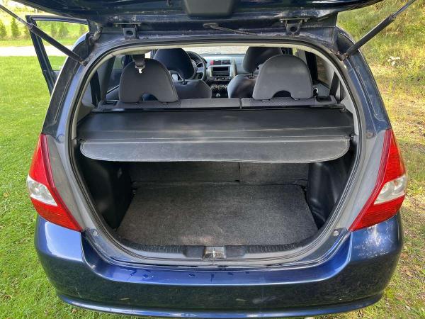 Zils Honda Jazz 2002 Jonava, ar dzinēja tilpumu 1.34 L un nobraukumu 246 tūkst. km par 550 €, foto 10 vietnē AUTOMOTO.COM.LV