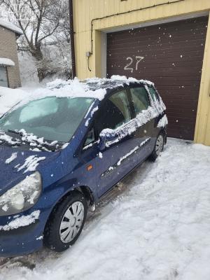Blue Honda Jazz 2003 in Telschi, with an engine capacity of 1.30 L and mileage of 250 thousand km for 1200 €, photo 6 on AUTOMOTO.COM.LV