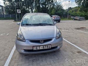 Blue Honda Jazz 2003 in Riga, with an engine capacity of 1.40 L and mileage of 280 thousand km for 1050 €, photo 6 on AUTOMOTO.COM.LV