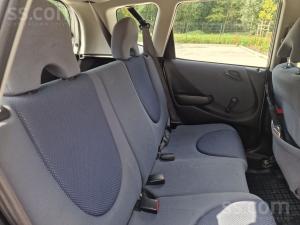 Blue Honda Jazz 2003 in Riga, with an engine capacity of 1.40 L and mileage of 280 thousand km for 1050 €, photo 8 on AUTOMOTO.COM.LV