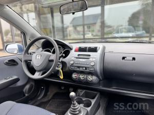 Синий Хонда Джаз 2003 в Тукумс, объемом двигателя 1.30 л и пробегом 140 тыс. км за 990 €, фото 6 на AUTOMOTO.COM.LV