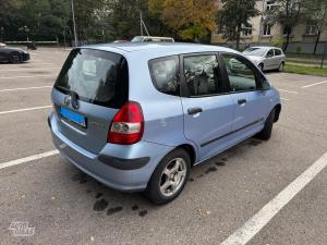 Синий Хонда Джаз 2004 в Вильнюс, объемом двигателя 1.30 л и пробегом 299 тыс. км за 1400 €, фото 7 на AUTOMOTO.COM.LV