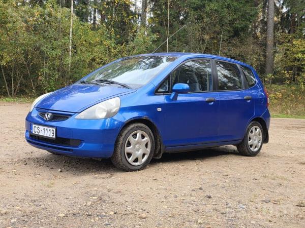 Blue Honda Jazz 2004 in Madona, with an engine capacity of 1.40 L and mileage of 235 thousand km for 400 €, photo 1 on AUTOMOTO.COM.LV