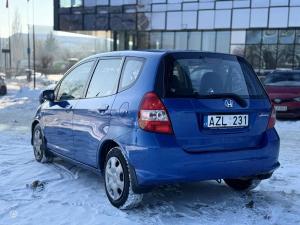 Zils Honda Jazz 2005 Viļņa, ar dzinēja tilpumu 1.34 L un nobraukumu 199 tūkst. km par 1600 €, foto 6 vietnē AUTOMOTO.COM.LV