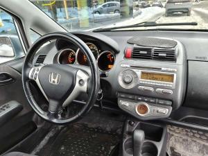 Blue Honda Jazz 2005 in Vilnius, with an engine capacity of 1.34 L and mileage of 277 thousand km for 1200 €, photo 2 on AUTOMOTO.COM.LV