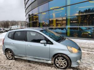 Blue Honda Jazz 2005 in Vilnius, with an engine capacity of 1.34 L and mileage of 277 thousand km for 1200 €, photo 4 on AUTOMOTO.COM.LV
