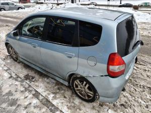 Blue Honda Jazz 2005 in Vilnius, with an engine capacity of 1.34 L and mileage of 277 thousand km for 1200 €, photo 7 on AUTOMOTO.COM.LV