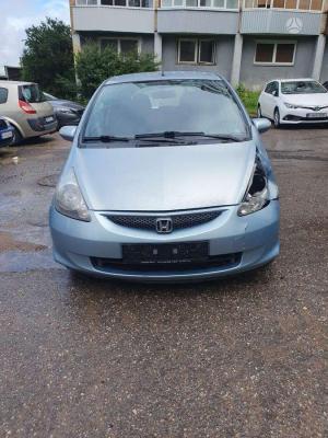 Zils Honda Jazz 2005 Viļņa, ar dzinēja tilpumu 1.40 L un nobraukumu 266 tūkst. km par 1300 €, foto 3 vietnē AUTOMOTO.COM.LV