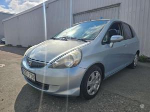 Blue Honda Jazz 2005 in Klaipeda, with an engine capacity of 1.33 L and mileage of 203 thousand km for 2200 €, photo 4 on AUTOMOTO.COM.LV