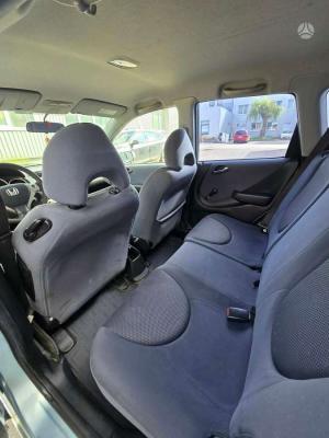 Blue Honda Jazz 2005 in Klaipeda, with an engine capacity of 1.33 L and mileage of 203 thousand km for 2200 €, photo 11 on AUTOMOTO.COM.LV