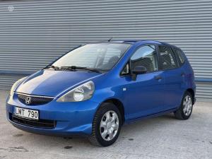 Blue Honda Jazz 2005 in Vilnius, with an engine capacity of 1.25 L and mileage of 150 thousand km for 2200 €, photo 4 on AUTOMOTO.COM.LV