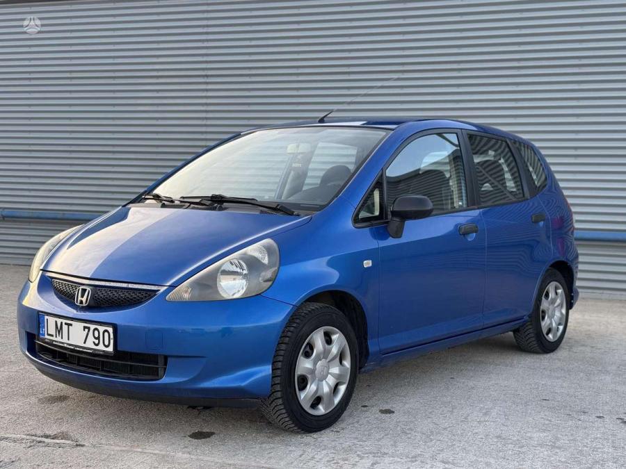 Blue Honda Jazz 2005 in Vilnius, with an engine capacity of 1.25 L and mileage of 150 thousand km for 2200 €, photo 4 on AUTOMOTO.COM.LV