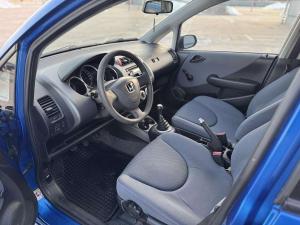 Blue Honda Jazz 2005 in Vilnius, with an engine capacity of 1.25 L and mileage of 150 thousand km for 2200 €, photo 11 on AUTOMOTO.COM.LV