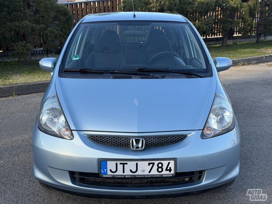 Zils Honda Jazz 2006 Alīta, ar dzinēja tilpumu 1.30 L un nobraukumu 167 tūkst. km par 2750 €, foto 5 vietnē AUTOMOTO.COM.LV