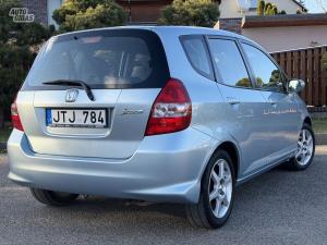 Zils Honda Jazz 2006 Alīta, ar dzinēja tilpumu 1.30 L un nobraukumu 167 tūkst. km par 2750 €, foto 17 vietnē AUTOMOTO.COM.LV