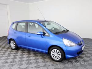 Zils Honda Jazz 2006 Tallina, ar dzinēja tilpumu 1.30 L un nobraukumu 135 tūkst. km par 1299 €, foto  vietnē AUTOMOTO.COM.LV