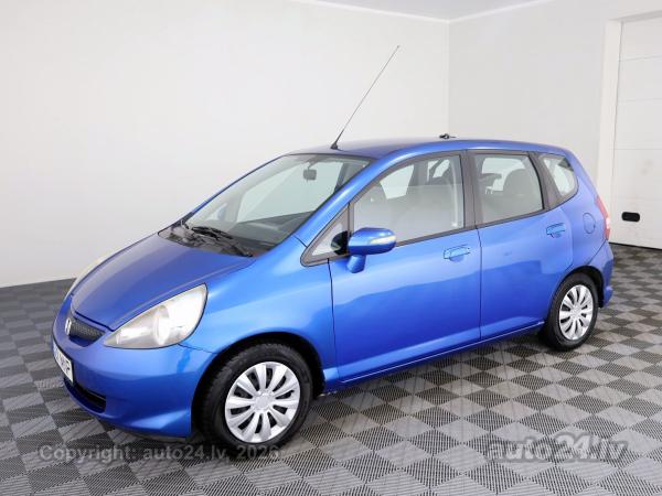 Zils Honda Jazz 2006 Tallina, ar dzinēja tilpumu 1.30 L un nobraukumu 135 tūkst. km par 1299 €, foto 2 vietnē AUTOMOTO.COM.LV
