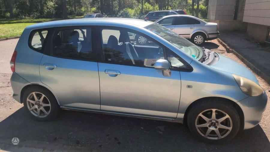 Zils Honda Jazz 2006 Druskininkai, ar dzinēja tilpumu 1.25 L un nobraukumu 207 tūkst. km par 800 €, foto 5 vietnē AUTOMOTO.COM.LV