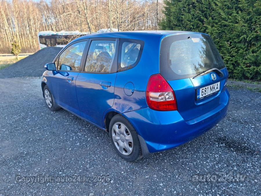 Zils Honda Jazz 2007 Tallina, ar dzinēja tilpumu 1.30 L un nobraukumu 286 tūkst. km par 699 €, foto 5 vietnē AUTOMOTO.COM.LV