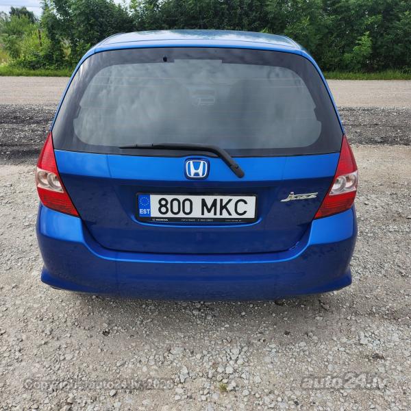 Blue Honda Jazz 2007 in Tallinn, with an engine capacity of 1.30 L and mileage of 248 thousand km for 1200 €, photo 3 on AUTOMOTO.COM.LV