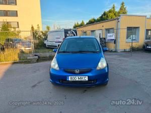 Zils Honda Jazz 2007 Tallina, ar dzinēja tilpumu 1.30 L un nobraukumu 248 tūkst. km par 1350 €, foto  vietnē AUTOMOTO.COM.LV