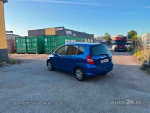 Zils Honda Jazz 2007 Tallina, ar dzinēja tilpumu 1.30 L un nobraukumu 248 tūkst. km par 1350 €, foto 4 vietnē AUTOMOTO.COM.LV