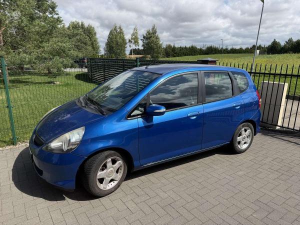 Blue Honda Jazz 2007 in Klaipeda, with an engine capacity of 1.34 L and mileage of 159 thousand km for 2300 €, photo 1 on AUTOMOTO.COM.LV