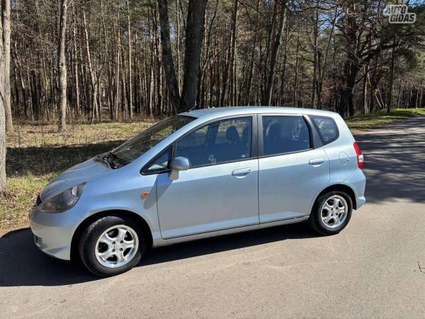 Zils Honda Jazz 2008 Kauņa, ar dzinēja tilpumu 1.20 L un nobraukumu 151 tūkst. km par 1650 €, foto 2 vietnē AUTOMOTO.COM.LV