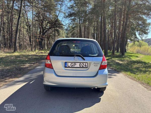 Zils Honda Jazz 2008 Kauņa, ar dzinēja tilpumu 1.20 L un nobraukumu 151 tūkst. km par 1650 €, foto 3 vietnē AUTOMOTO.COM.LV