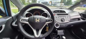 Zils Honda Jazz 2008 Viļņa, ar dzinēja tilpumu 1.34 L un nobraukumu 218 tūkst. km par 3000 €, foto 4 vietnē AUTOMOTO.COM.LV