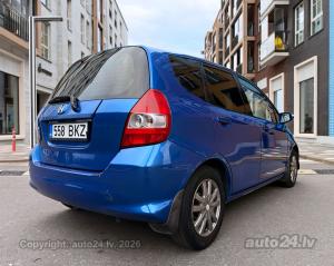 Zils Honda Jazz 2008 Tallina, ar dzinēja tilpumu 1.30 L un nobraukumu 250 tūkst. km par 1499 €, foto 4 vietnē AUTOMOTO.COM.LV