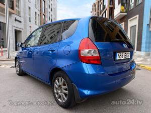 Zils Honda Jazz 2008 Tallina, ar dzinēja tilpumu 1.30 L un nobraukumu 250 tūkst. km par 1499 €, foto 5 vietnē AUTOMOTO.COM.LV