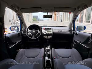 Zils Honda Jazz 2008 Tallina, ar dzinēja tilpumu 1.30 L un nobraukumu 250 tūkst. km par 1499 €, foto 12 vietnē AUTOMOTO.COM.LV