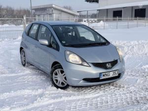 Blue Honda Jazz 2010 in Vilnius, with an engine capacity of 1.34 L and mileage of 223 thousand km for 3500 €, photo  on AUTOMOTO.COM.LV