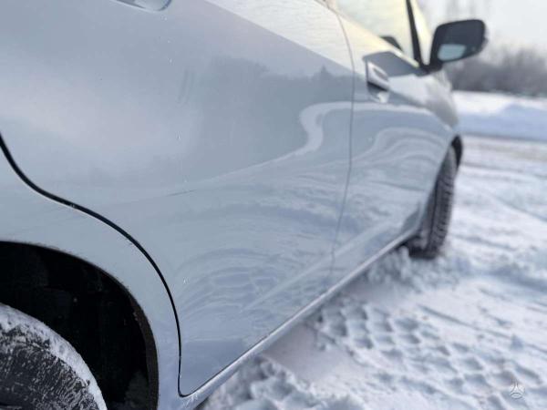Blue Honda Jazz 2010 in Vilnius, with an engine capacity of 1.34 L and mileage of 223 thousand km for 3500 €, photo 5 on AUTOMOTO.COM.LV