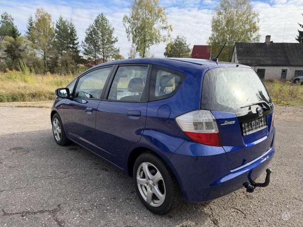 Синий Хонда Джаз 2010 в Утена, объемом двигателя 1.20 л и пробегом 135 тыс. км за 3200 €, фото 5 на AUTOMOTO.COM.LV