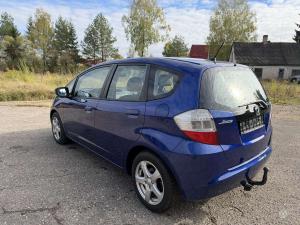 Blue Honda Jazz 2010 in Utena, with an engine capacity of 1.20 L and mileage of 135 thousand km for 3200 €, photo 5 on AUTOMOTO.COM.LV