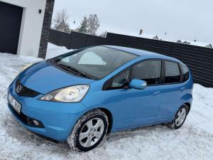 Zils Honda Jazz 2011 Viļņa, ar dzinēja tilpumu 1.34 L un nobraukumu 224 tūkst. km par 3750 €, foto  vietnē AUTOMOTO.COM.LV